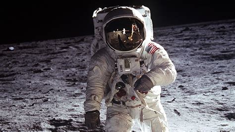 This Is What Neil Armstrong Really Said When He Touched Down On The Moon Mygaming