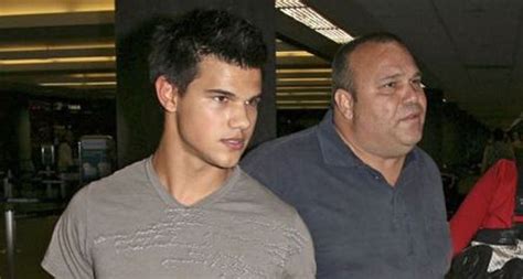 What Is Taylor Lautners Ethnicity He Has Native American And European