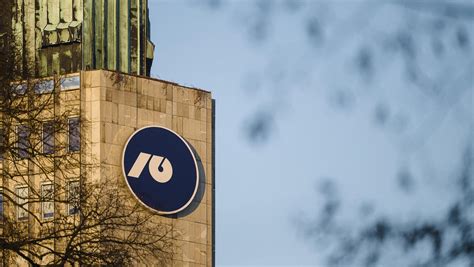 Nlb Izdala Za 300 Milijonov Evrov Obveznic In S Tem Končala Niz Izdaj