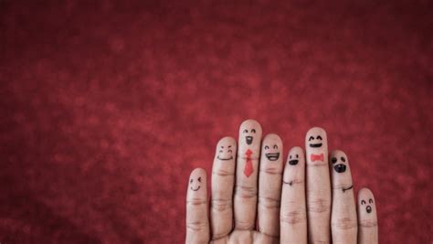 چه زمانی باید به سفارش اینفوگرافیک پرداخت اینفوگرامر