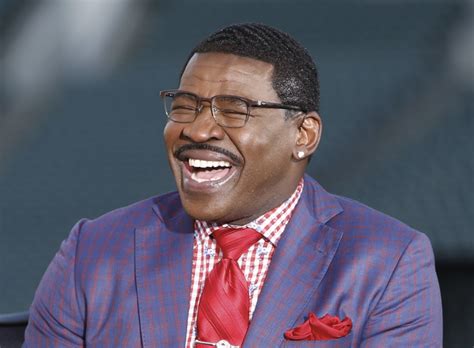 Video Nfl Legend Michael Irvin Advises Fans About The Importance Of Being In A Relationship