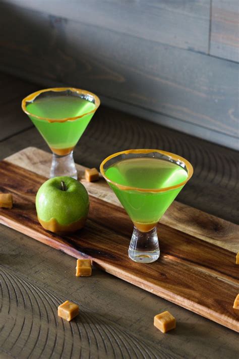 Caramel Apple Martini The Wanderlust Kitchen