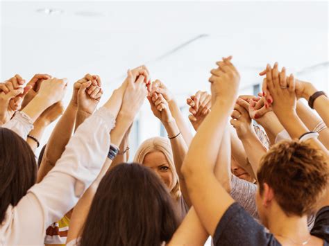 How To Improve Communication Within Hoa Communities Lifetime Hoa