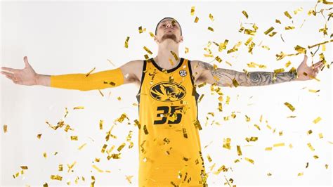 Mens Basketball Signs Top 25 Shooter Jacob Crews Ozark Radio News