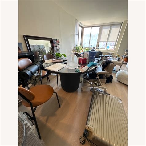 Cb2 Round Dinner Table Aptdeco