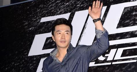 사진 권상우손인사만 해도 화보