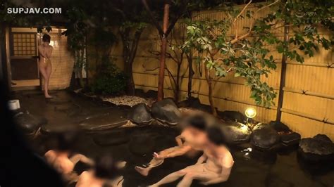 Naugty Beauty Girlfriend Have Fun With Friends On Spring Trip Get A