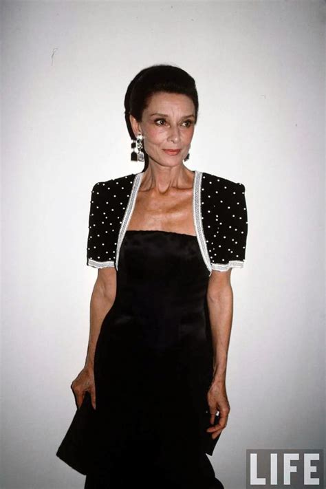 Rare Audrey Hepburn Audrey Hepburn Pictures Audrey Hepburn Images