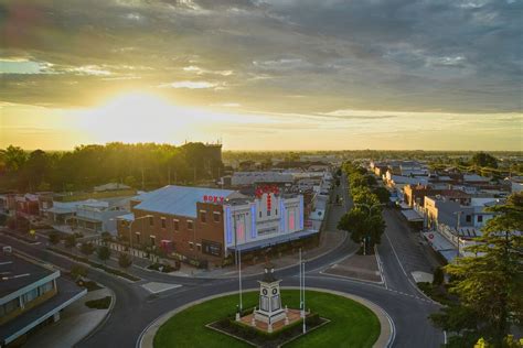 View Leeton Through A Locals Lens