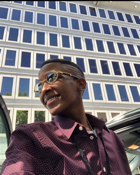 Meet Cassandra Moore Canvasrebel Magazine