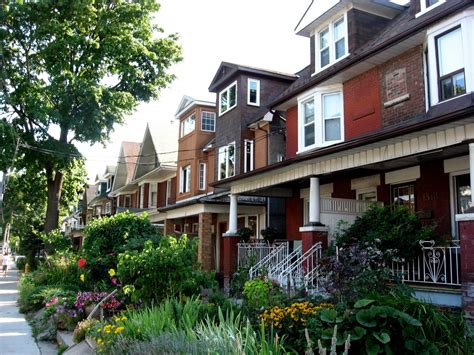 Your Guide To Your New Favourite Neighbourhood Leaside One Group Toronto Real Estate Inc
