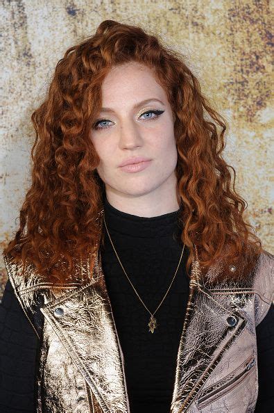 Jess Glynne Stright Hair