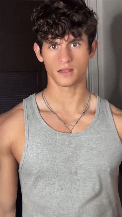 Post [798006636083068928] K Tumbex