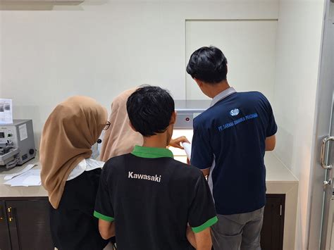 Melakukan Training Beberapa Alat Gotech Gester Dan Memmert