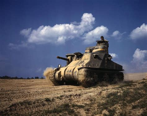 14 Stunning Color Photographs That Show American Soldiers Preparing