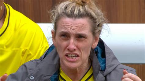 Im A Celeb Fans Spot The Exact Moment Grace Dent Decided To Quit