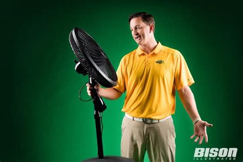 Bison Media Guide Bison 1660 Bison Illustrated