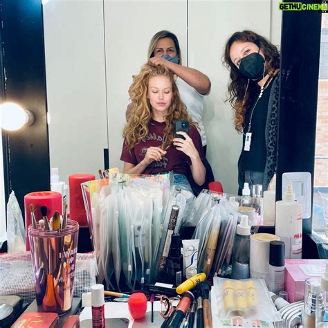 Penelope Mitchell Wiki Biography Age Gallery Spouse And More