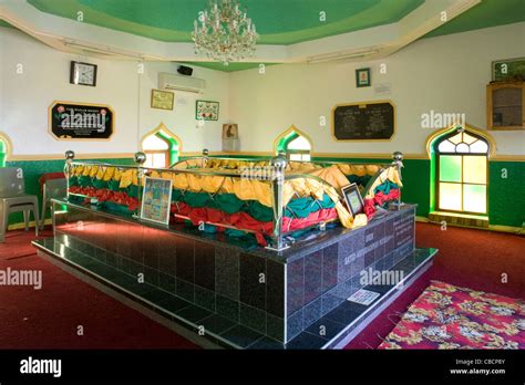 Robben Island Kramat Of Tuan Guru Shrine Stock Photo Alamy