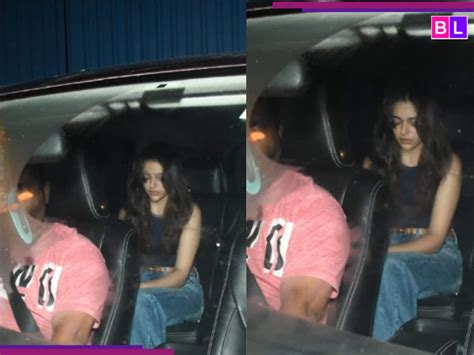 Aneet Paddas First Public Appearance After Saiyaaras Success Looks