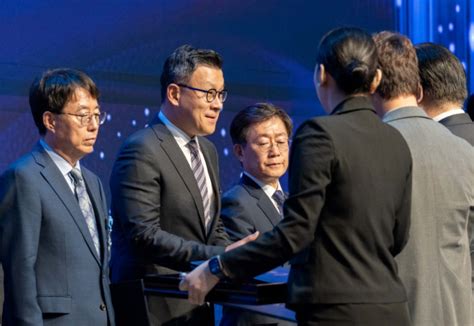 송용진 두산에너빌리티 사장 과학기술 포장 수상