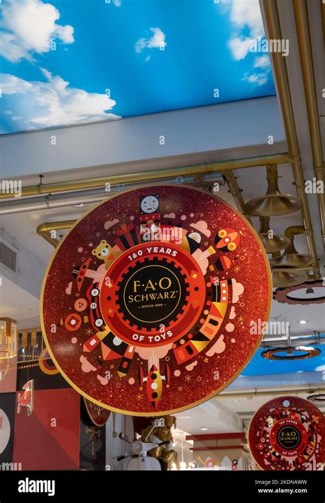 Fao Schwarz In Rockefeller Center Celebrates 160 Years Of Toys New