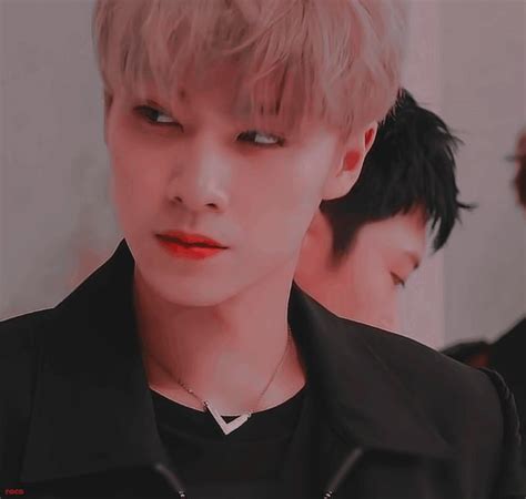 Xiaojun Red Aesthetic 