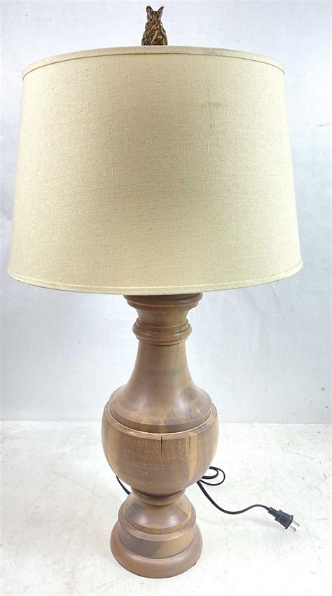 Lot Traditional Turned Wood Table Lamp W Linen Shade