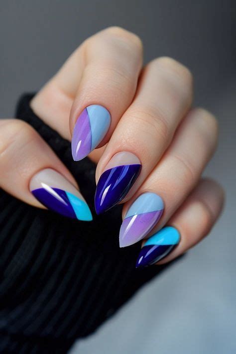 Pin By Ancsa Farkasné On Gyorsmentések Nail Designs Blue Nails