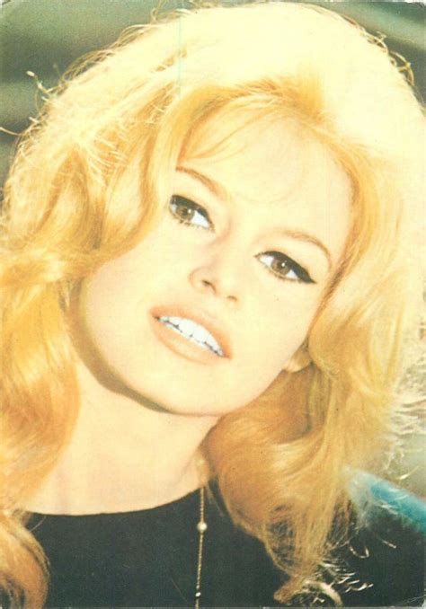 Viva Actress