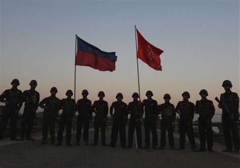 လေးမျက်နှာမြို့အနီးသို့ Aa ၏ ထိုးစစ် ရောက်ရှိလာပြီး စစ်တပ်က ငဝန