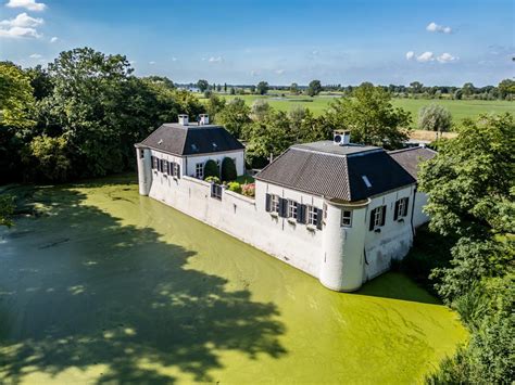Kasteel Van Oijen Oijen