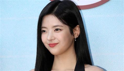 Itzys Lia Pauses Work Commitments Amid Severe Stress Anxiety