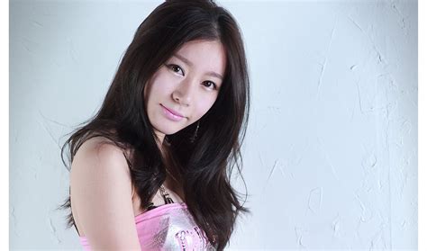 Uber Sexy Korean Model Han Ji Eun í•œì§€ì € ~ Kacamata Terbaru