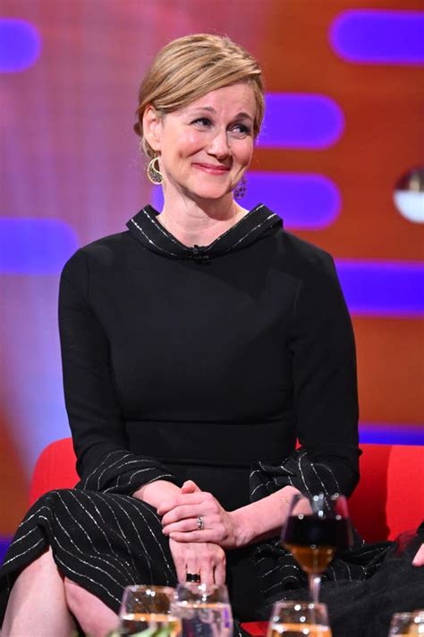 Ozark Star Laura Linney On Working With ‘titan Dame Maggie Smith Echo