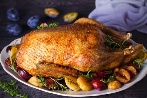 Гусь в духовке – 29 вкусных рецептов с фото, простые рецепты гуся в духовке