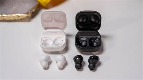 Galaxy Buds Vs Galaxy Buds Borelli Parmlaidern