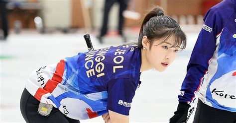 설예은 테이크아웃 시킬 스톤을 확인하고 포토