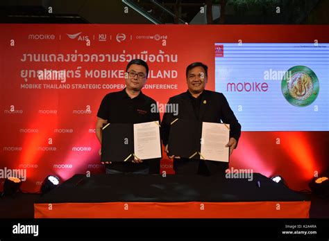 170830 Bangkok Aug 30 2017 Xinhua Xia Yiping L Co Founder And Cto Of Mobike