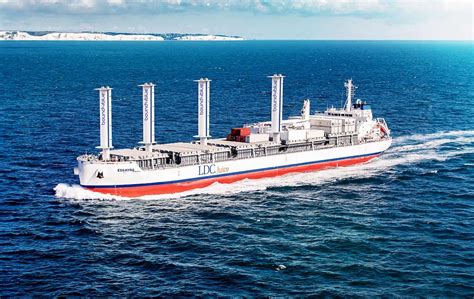 Cuatro Velas Esail Para Un Buque Tanque De Jugos Liberiano Puente De