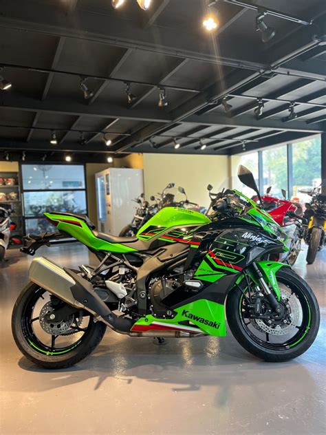 Kawasaki Zx 4r Motorcycles Motorcycles For Sale Class 2a On Carousell