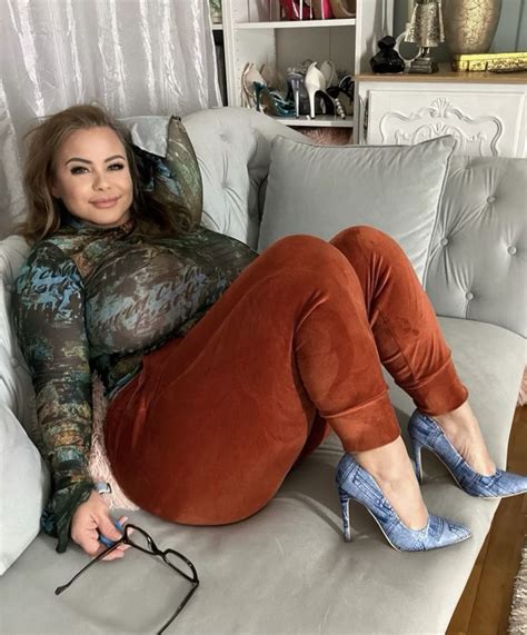 Bella Bodhi Curvy Women Fashion Curvy Outfits Oktoberfest Woman