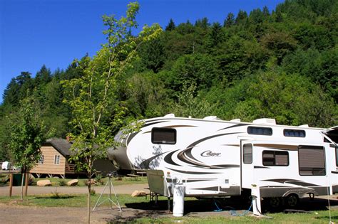 Loon Lake Water Sports And Marina Oregon Coast Visitors Association