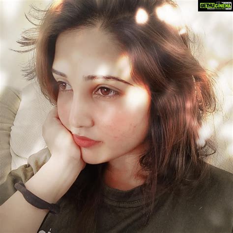 Sandra Amy Instagram Gethu Cinema