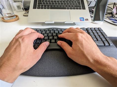 Logitech Wave Keys Review Entry Level Wireless Ergonomic Keyboard NotebookCheck Net Reviews