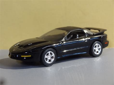 4th Gen 1993 2002 Pontiac Firebird Trans Am Ws 6 164 Diecast Diorama