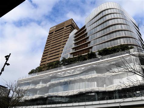 Wsu And Uts What Uni Bosses Earn As Hundreds Of Jobs Face Axe Gold