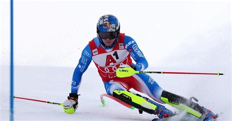 Clement Noel Feiert Den Zweiten Sieg Im Zweiten Slalom
