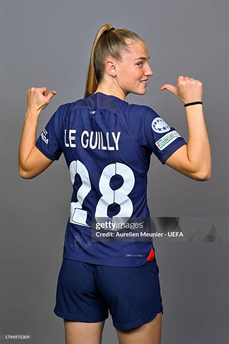 Jade Le Guilly 🤤 Rwomensoccerlegs