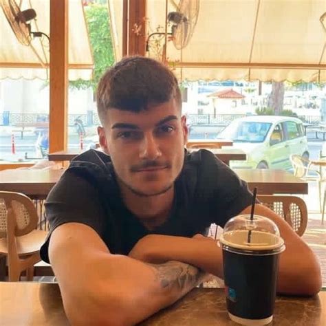 🩸 Aggelosx7 • Threads Say More